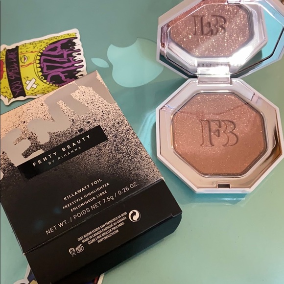 Fenty Beauty | Makeup | Fenty Beauty Highlighter | Poshmark